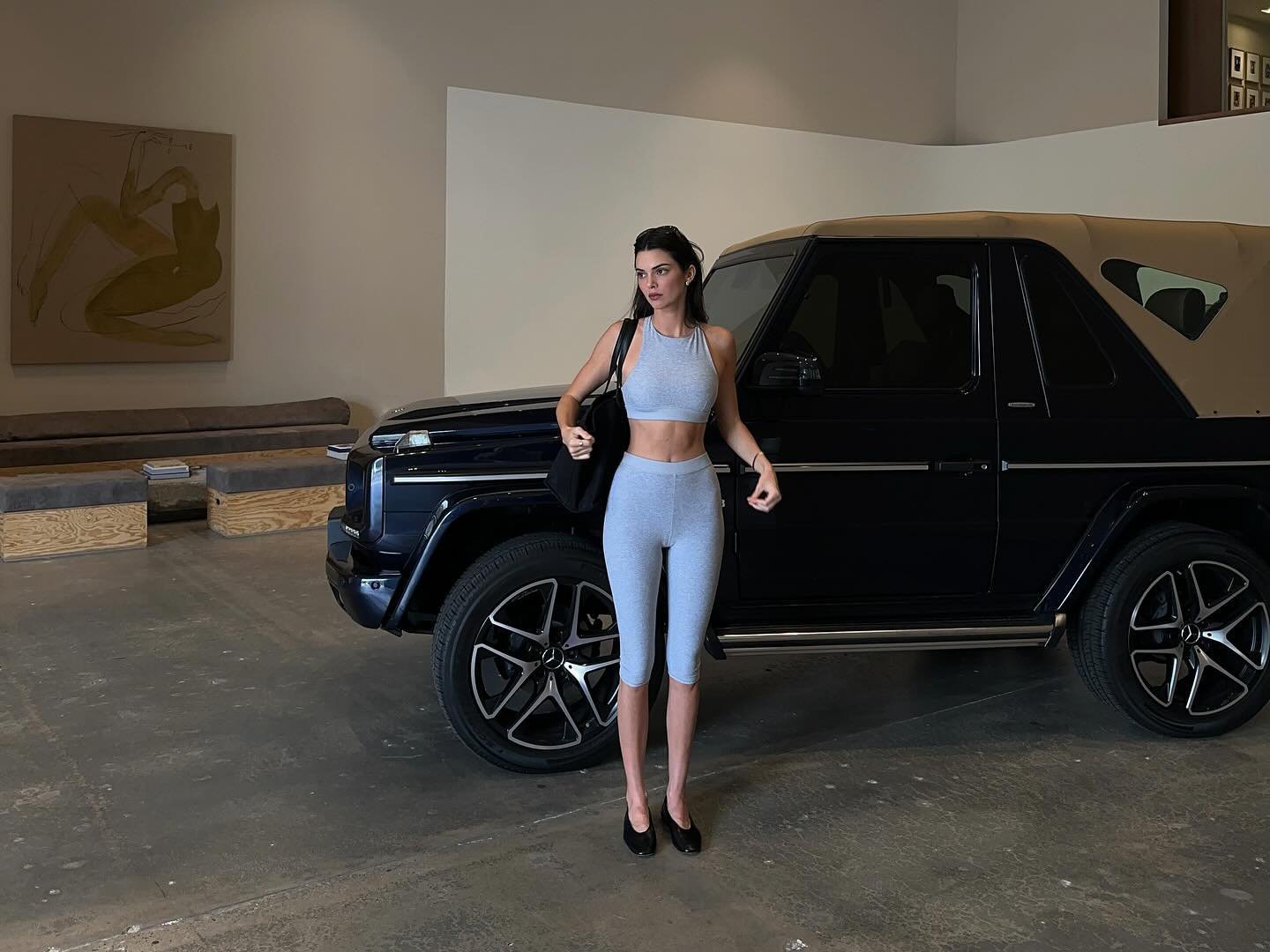Kendall Jenner mocked over 'painful' wardrobe malfunction in skintight ... Kendall Jenner mocked over 'painful' wardrobe malfunction in skintight ...