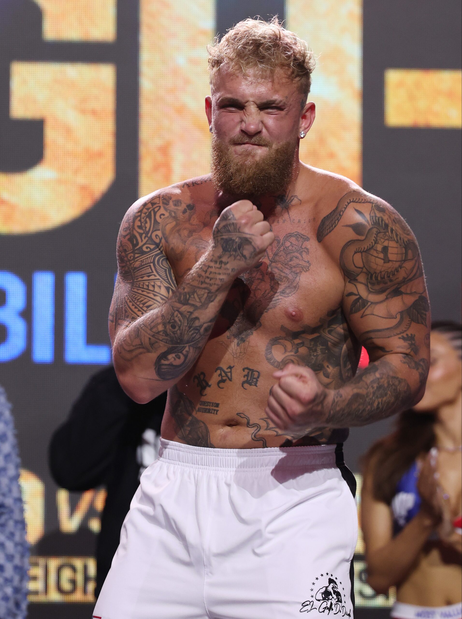 Jake Paul reveals plan to bulk up to same size as Anthony Joshua before ... Jake Paul reveals plan to bulk up to same size as Anthony Joshua before ...